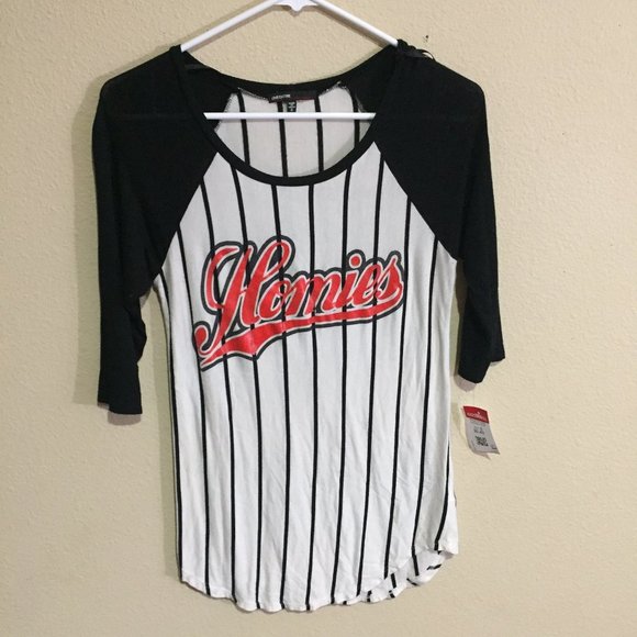 Love Culture | Tops | Love Culture Sports Shirt | Poshmark